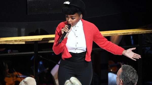 Janelle Monáes Girlfriend Who Is The Singer Dating Now 8037