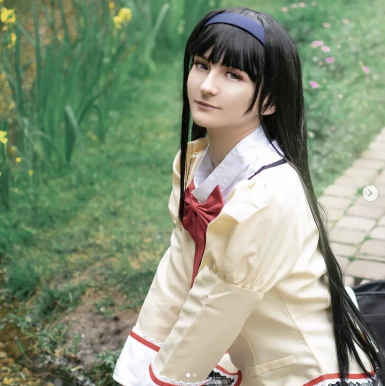 18 Best Homura Akemi Cosplays: From The Akuma To The Middle Schooler