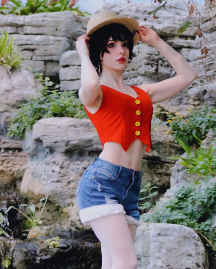14 Female Luffy Cosplays — OtakuKart
