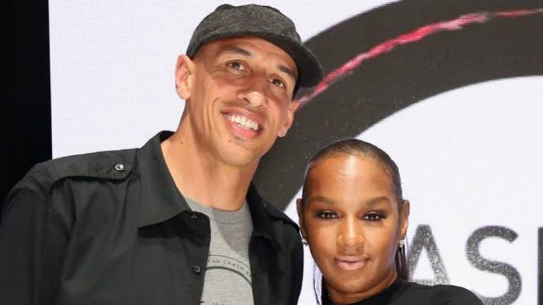 Debunking the $300 Million Divorce Settlement Story Between Jackie and ...