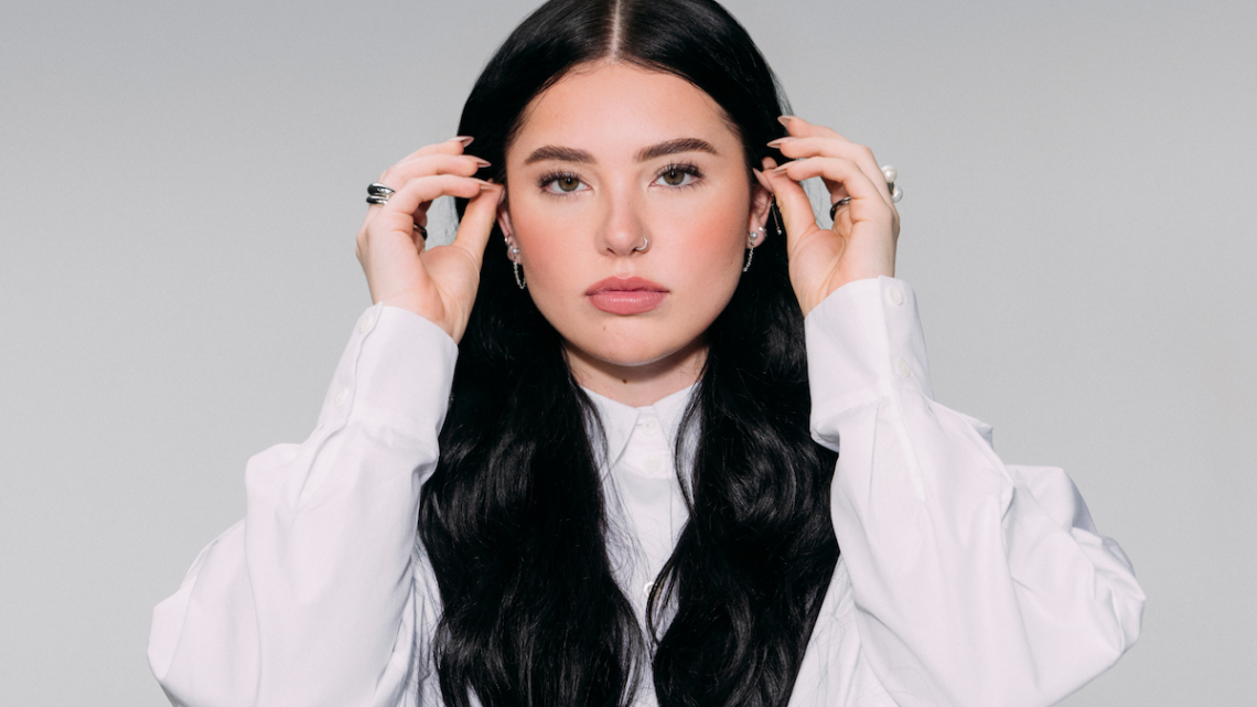 Who Is Lauren Spencer Smith Dating? Relationship & Partner Status ...