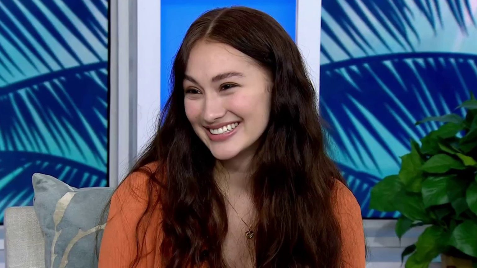 Who Is Lola Tung Dating? Relationship Status & Personal Life — OtakuKart
