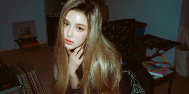 NewJeans Danielle Net Worth: Rising Star’s Growing Fortune — OtakuKart