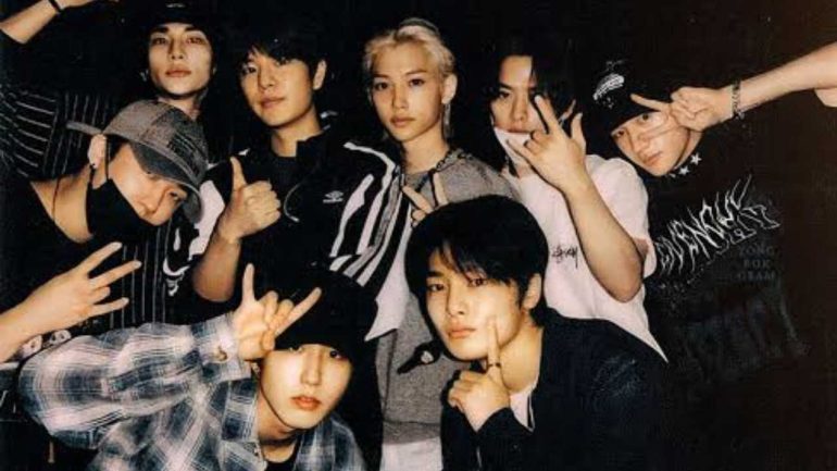 Listening to STAY: JYP Entertainment Adjusts Stray Kids Fan Club ...