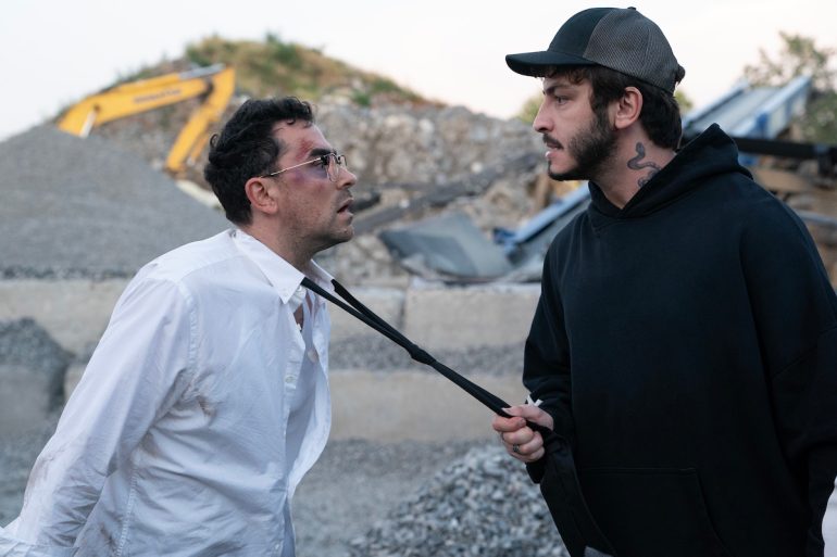 Dan Levy Steps Into Dark Comedy With Netflix’s ‘Big Mistakes’ — OtakuKart